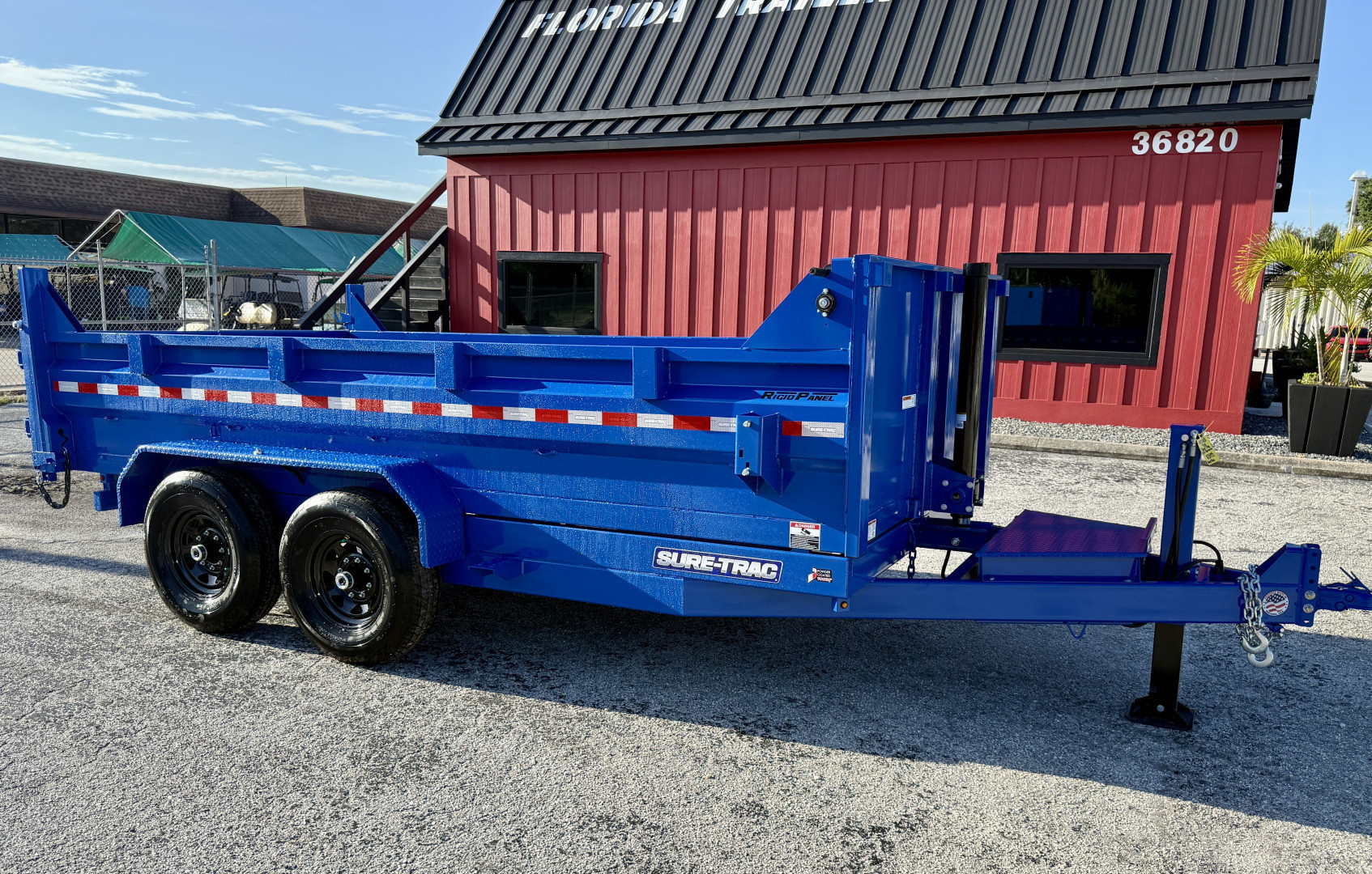 New 2026 Sure-Trac 7x14 14K W/ 15K Hydraulic Jack Dump Trailer