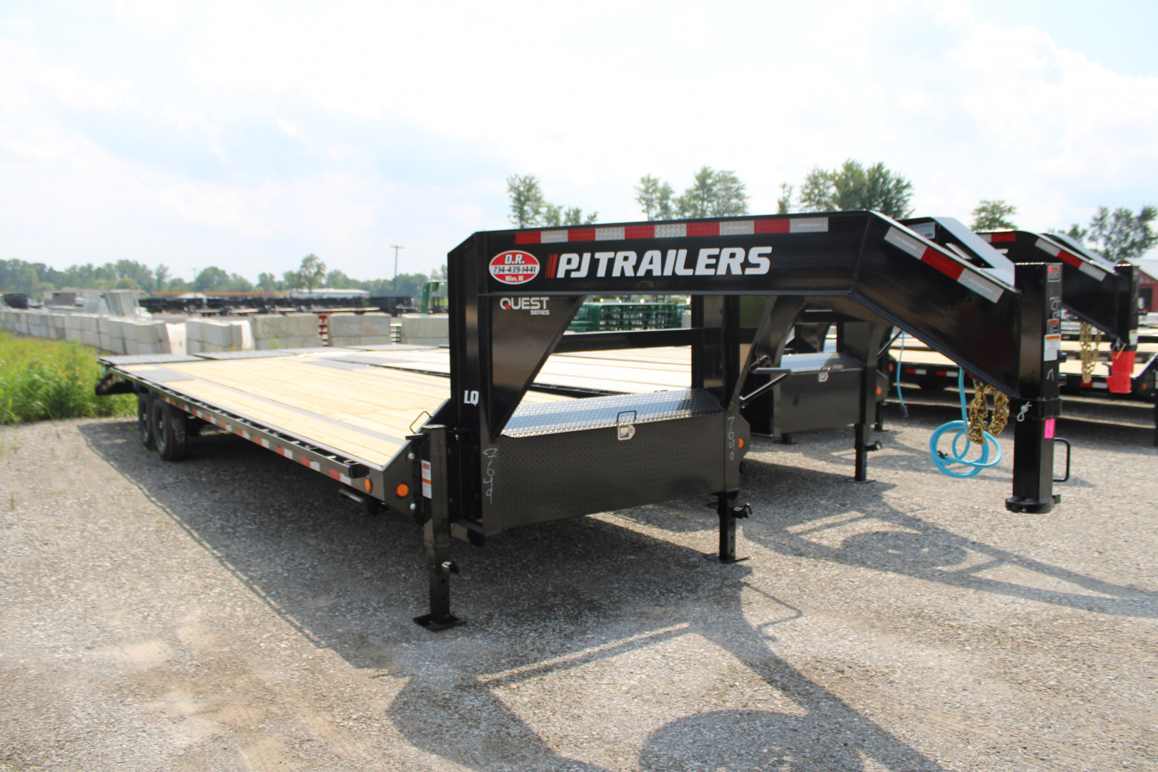 New 2026 PJ Trailers 32' MR 15.6K GVWR GOOSENECK EQUIPMENT TRAILER WITH ...