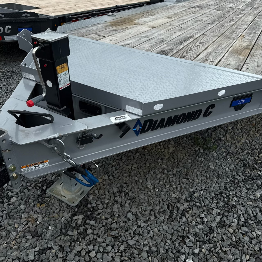 New 2025 Diamond C LPX 207 Equipment Trailer 102”X24 DRIVE OVER FENDER ...