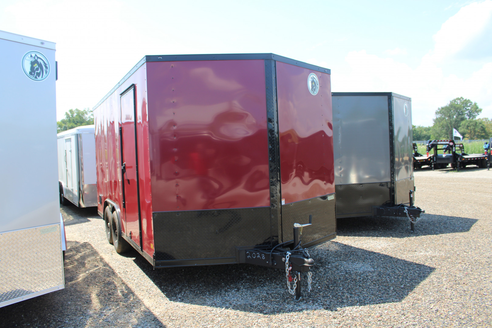 New 2026 Darkhorse Cargo 8.5' X 16' R ENCLOSED TRAILER WITH 7' INTERIOR ...