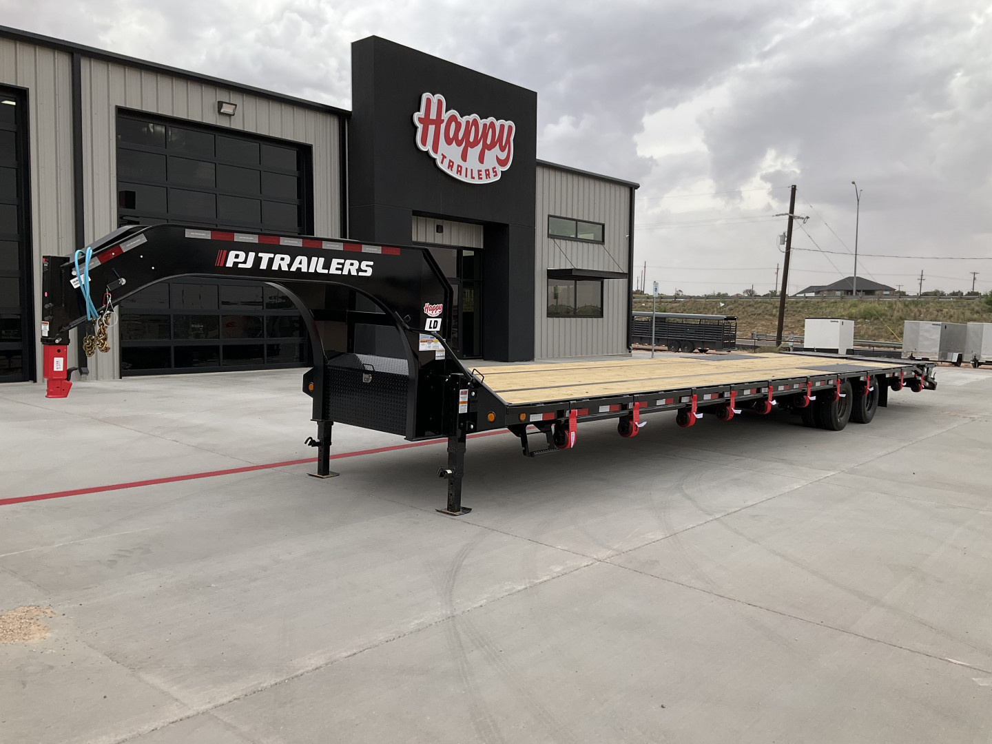 New 2026 PJ 102"x40' GN Low-Pro Flatbed w/ Duals - LD