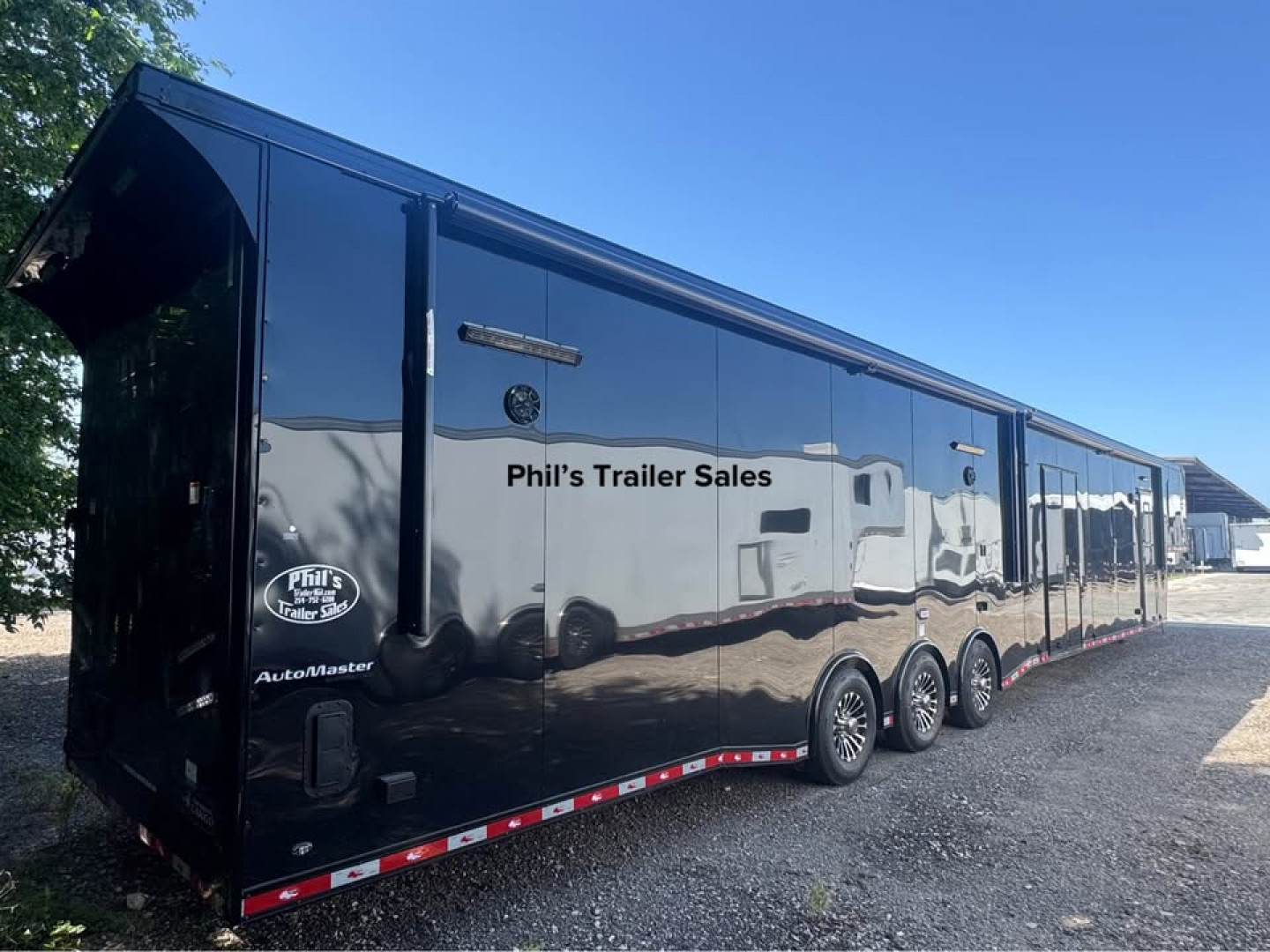 New CONTINENTAL CARGO 52' LIVING QUARTERS Car / Racing Trailer BATHROOM ...