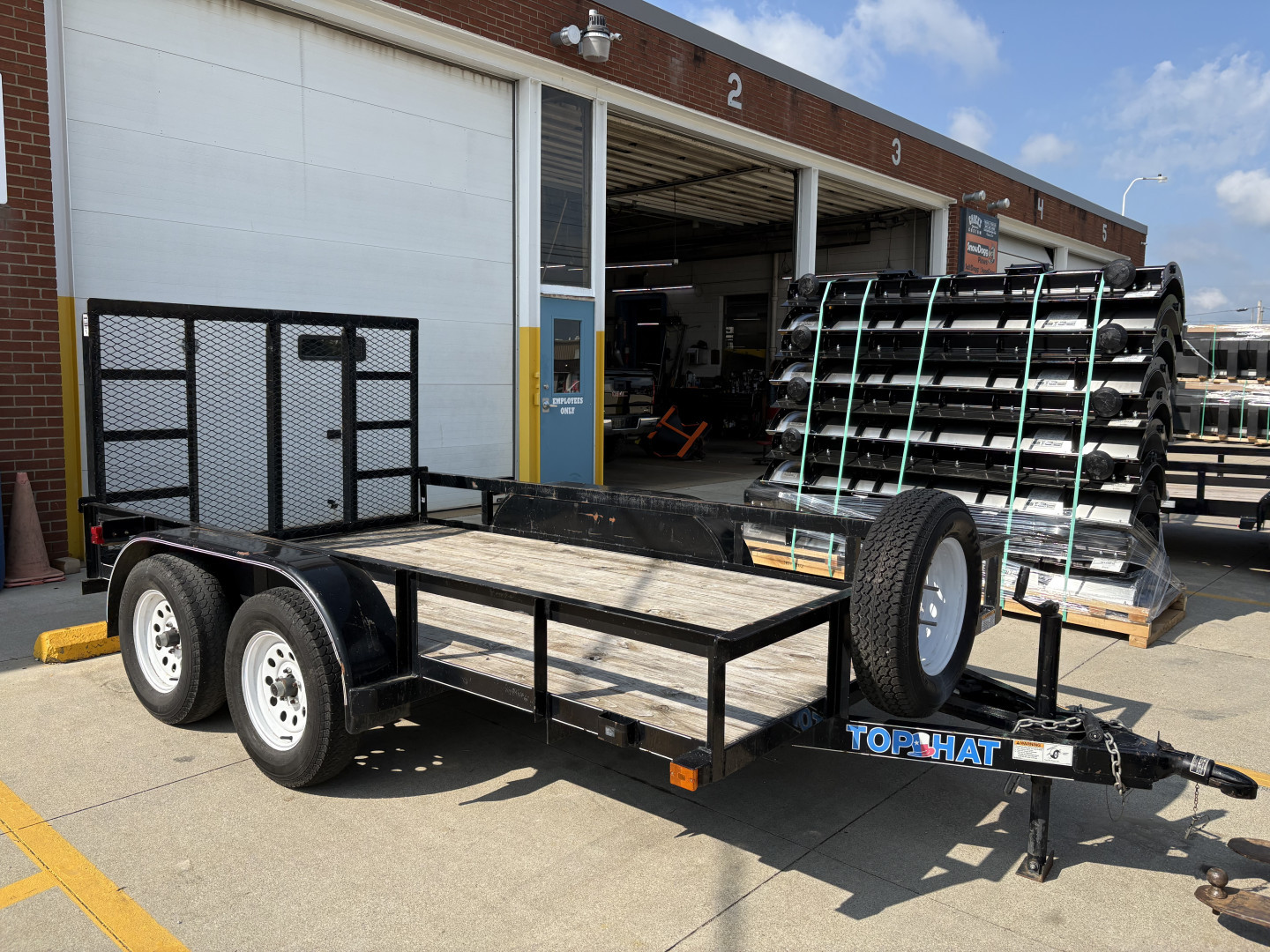 Used 2010 Top Hat 77"x12' used Tandem axle trailer Utility Trailer