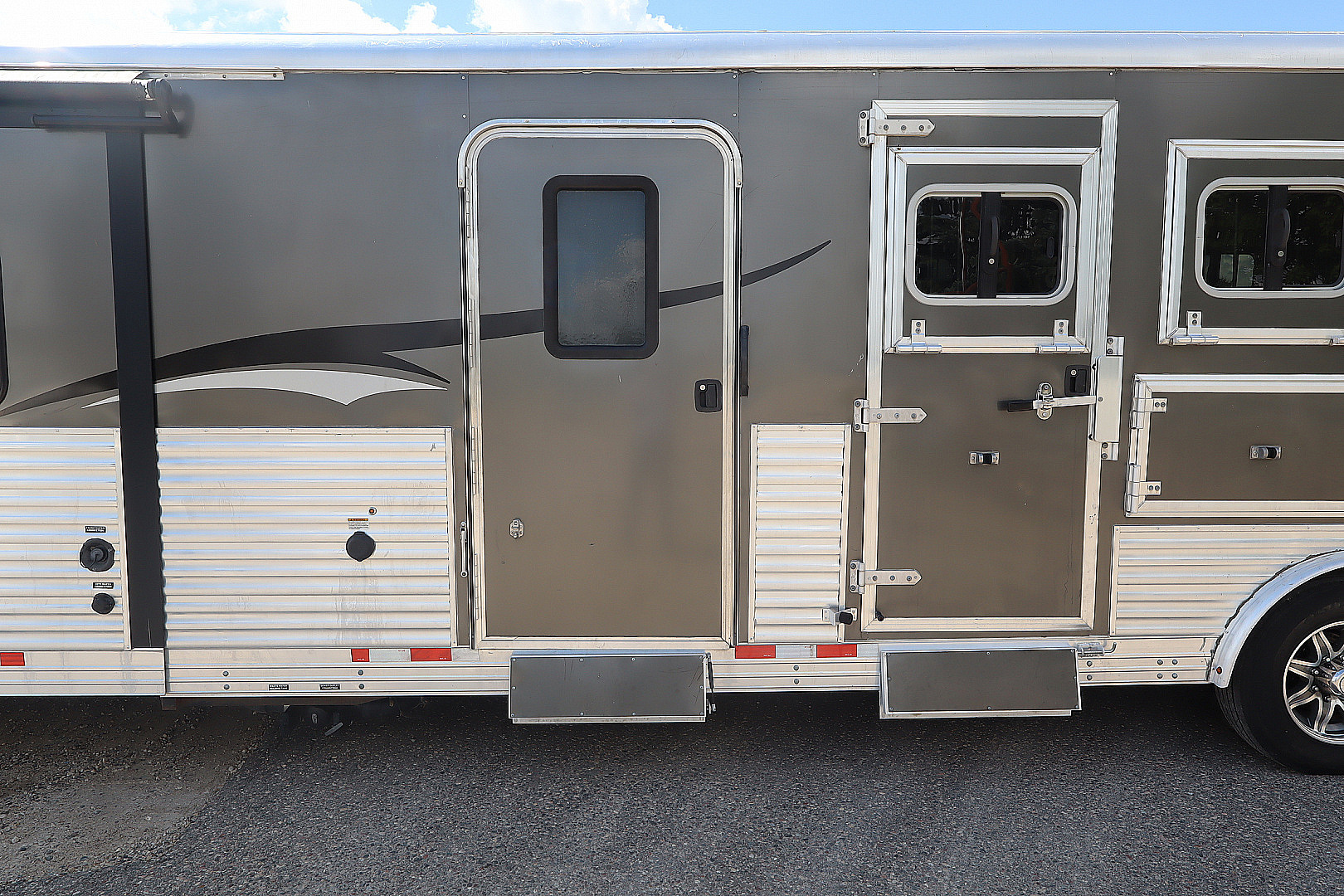 Used 2017 Bison Trailers 4 Horse Silverado LQ 12' Slide-out Horse Trailer for sale in