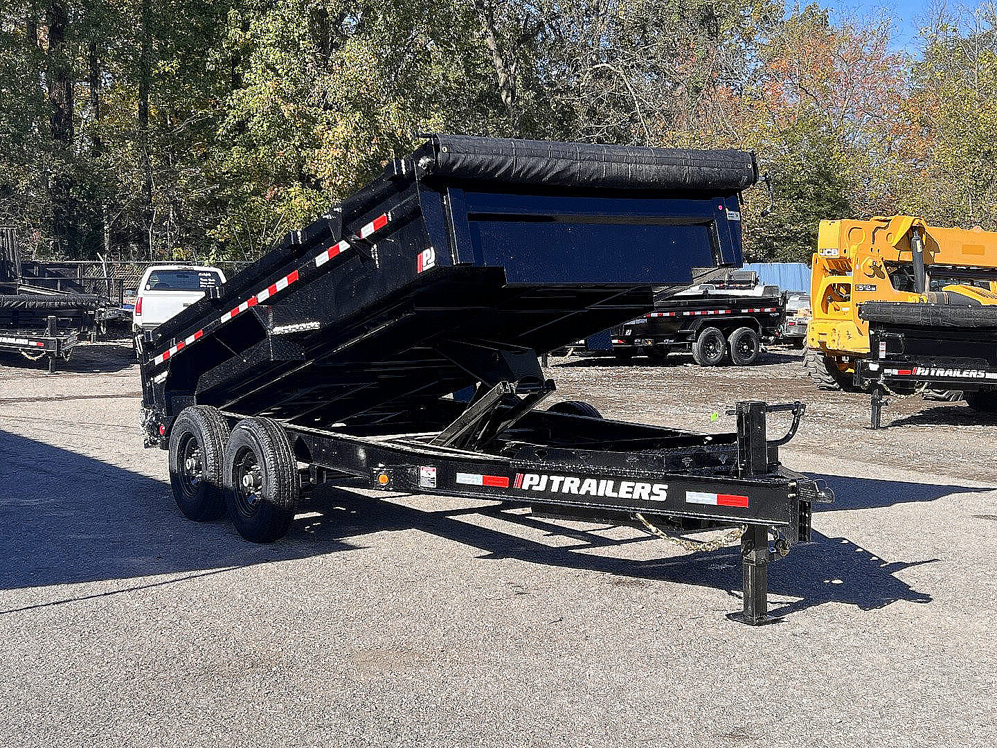 New 2026 PJ TRAILERS 14' x 83" (DL) 14K Low-Profile PRO Series Dump ...