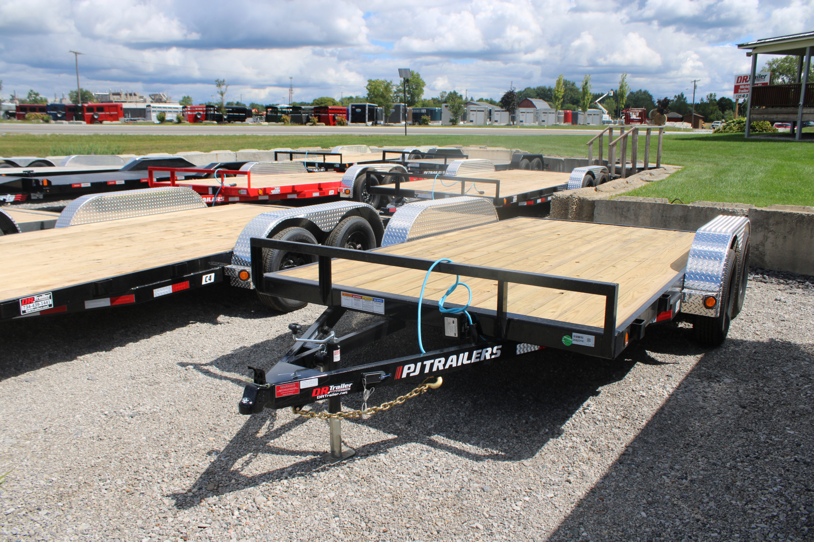 New 2026 PJ Trailers 14' SR 7K GVWR CAR HAULER WITH SLIDING RAMPS 49877 ...