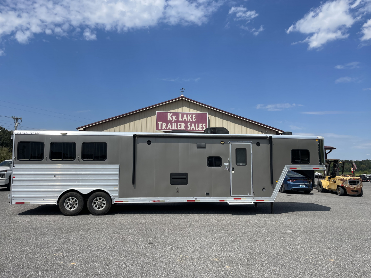 Used 2020 Merhow Trailers 8314-B RWS- SLIDE Horse Trailer