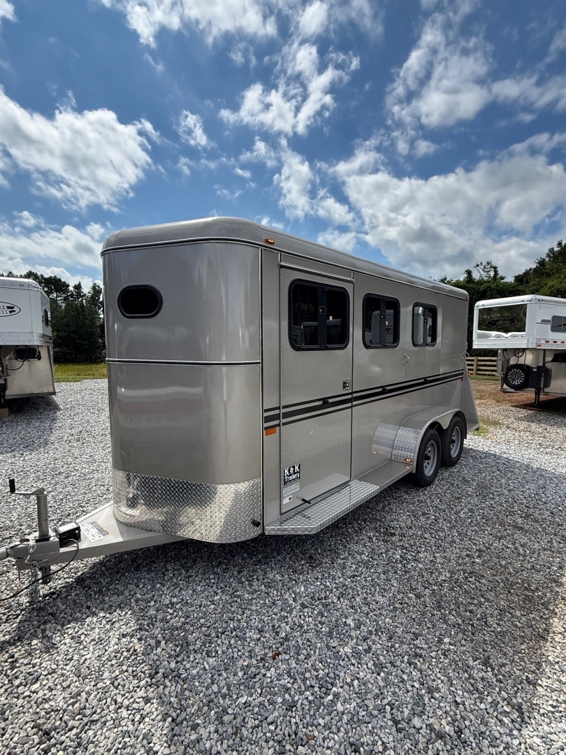 New 2026 Bee 3 Horse Slant Load BP Drops Horse Trailer