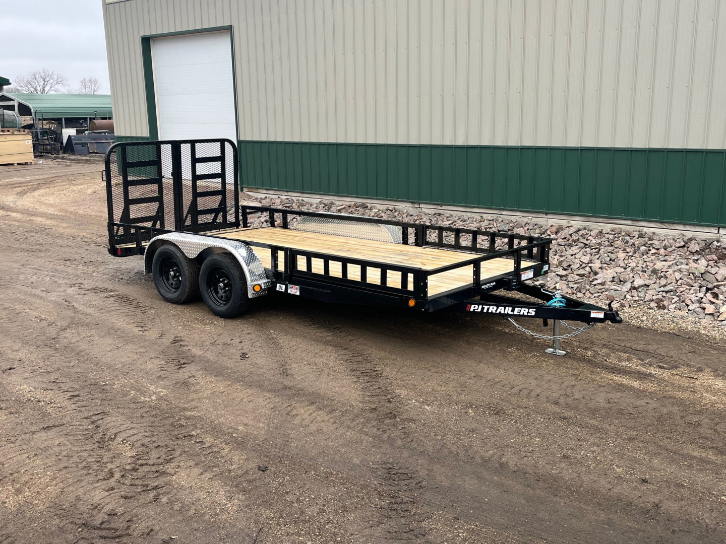 New 2026 PJ Trailers 16'x83" Channel Tandem Utility Trailer - HD Gate ...
