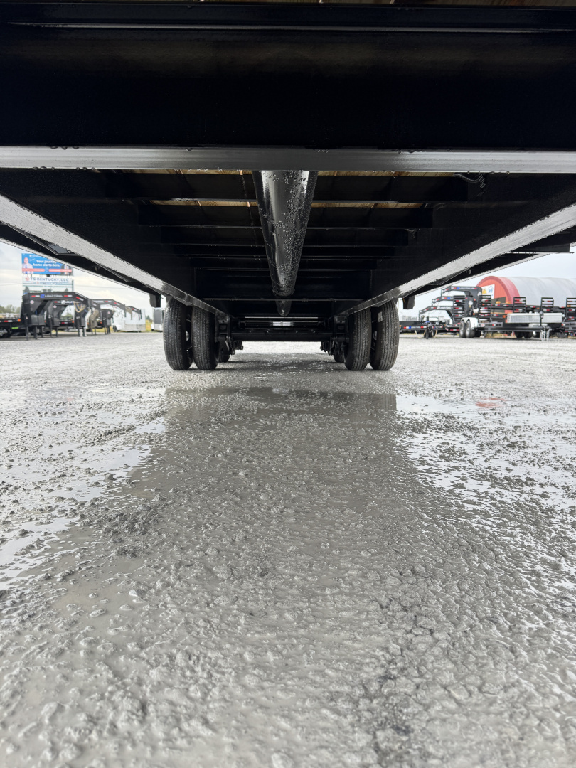 New 2026 Load Trail 102"x30' Dual Tandem Gooseneck Equipment Trailer ...