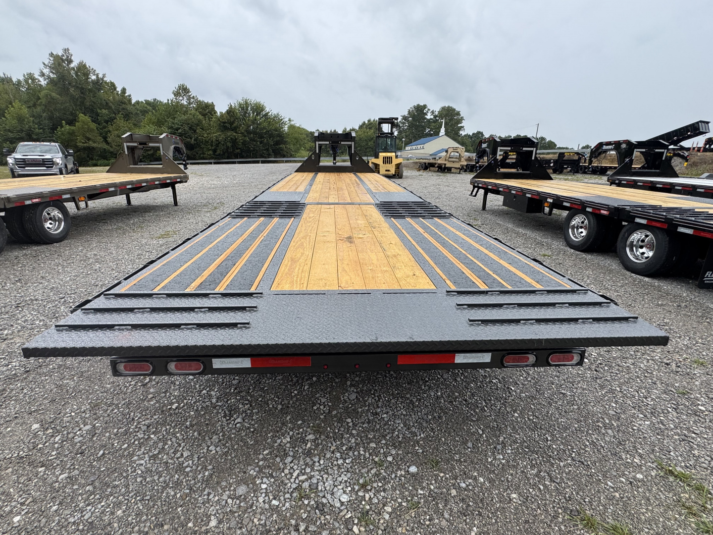 New 2026 Diamond C FMAX210 GOOSENECK TRAILER 32’ HYDRO JACKS & DOVE ...