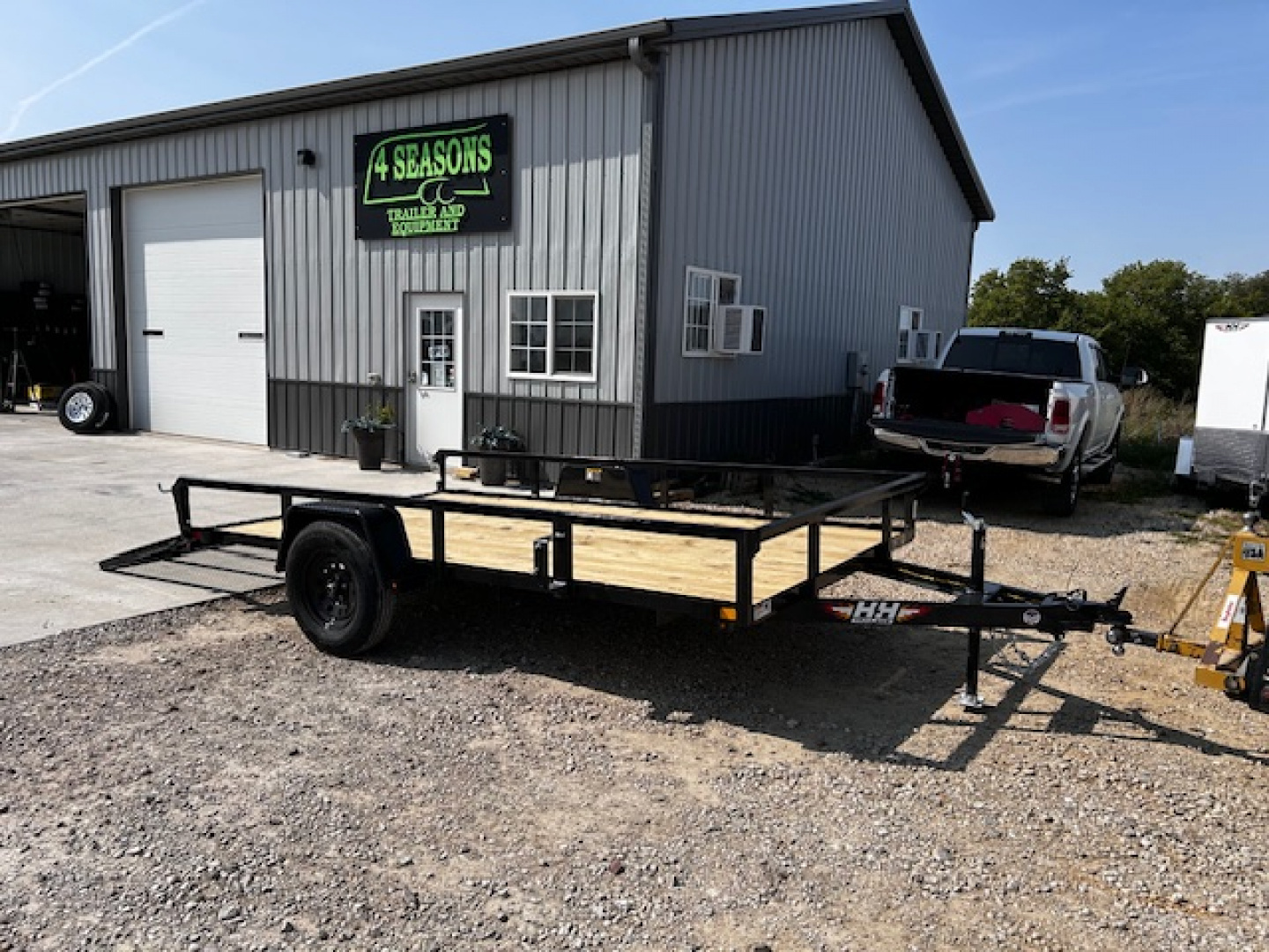 H&H Trailers - 4 Seasons Trailer and Equipment