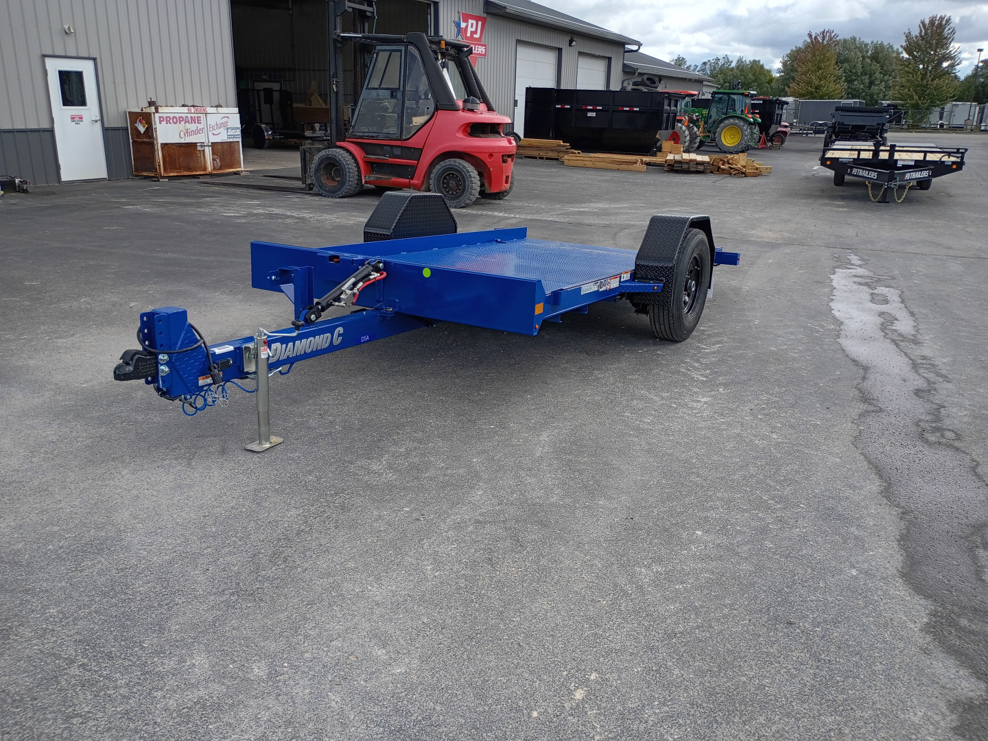New 2026 Diamond C Trailers DSA107 12X77 for sale in Hilbert, WI