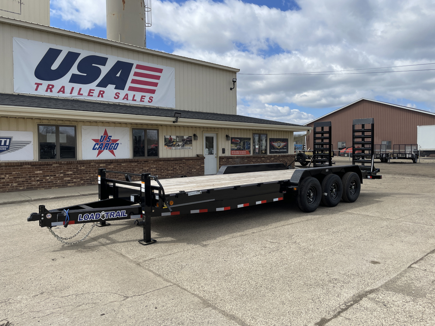New 2026 Load Trail 83x24 Tri-Axle 21k w/HD Ramps Equipment Trailer for ...