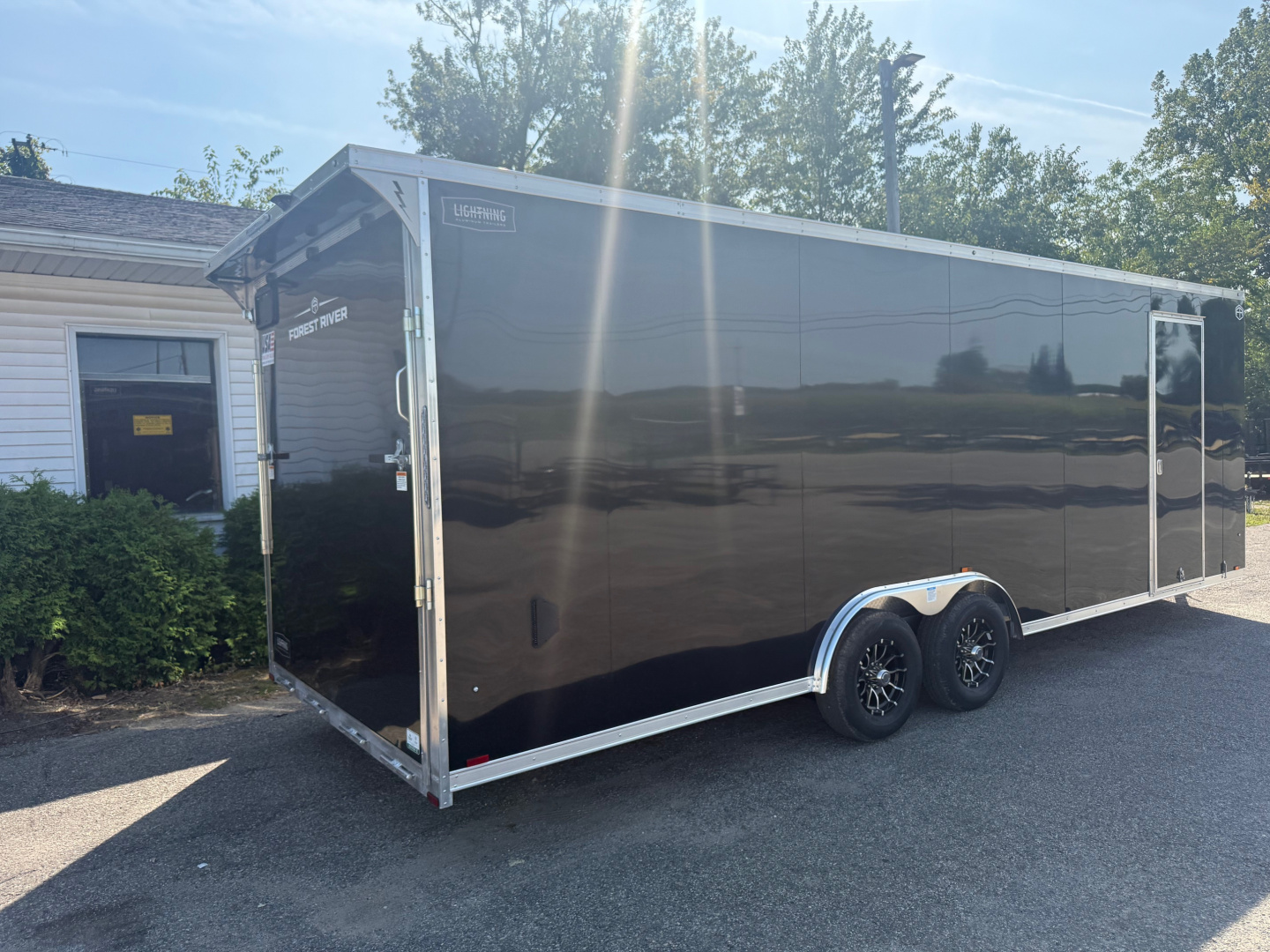 New 2026 Lightning 8.5 x 24 Enclosed All Aluminum Car Hauler with Ramp ...
