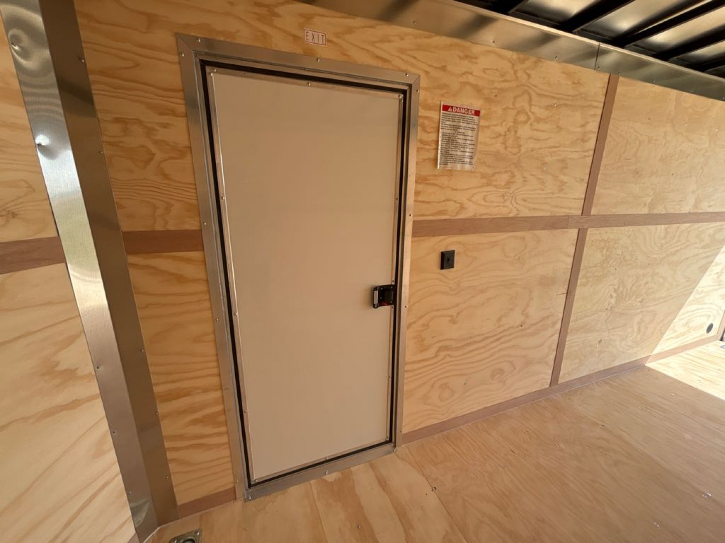 New 2026 United Trailers UJ-716TA35-8.5 Cargo / Enclosed Trailer for ...