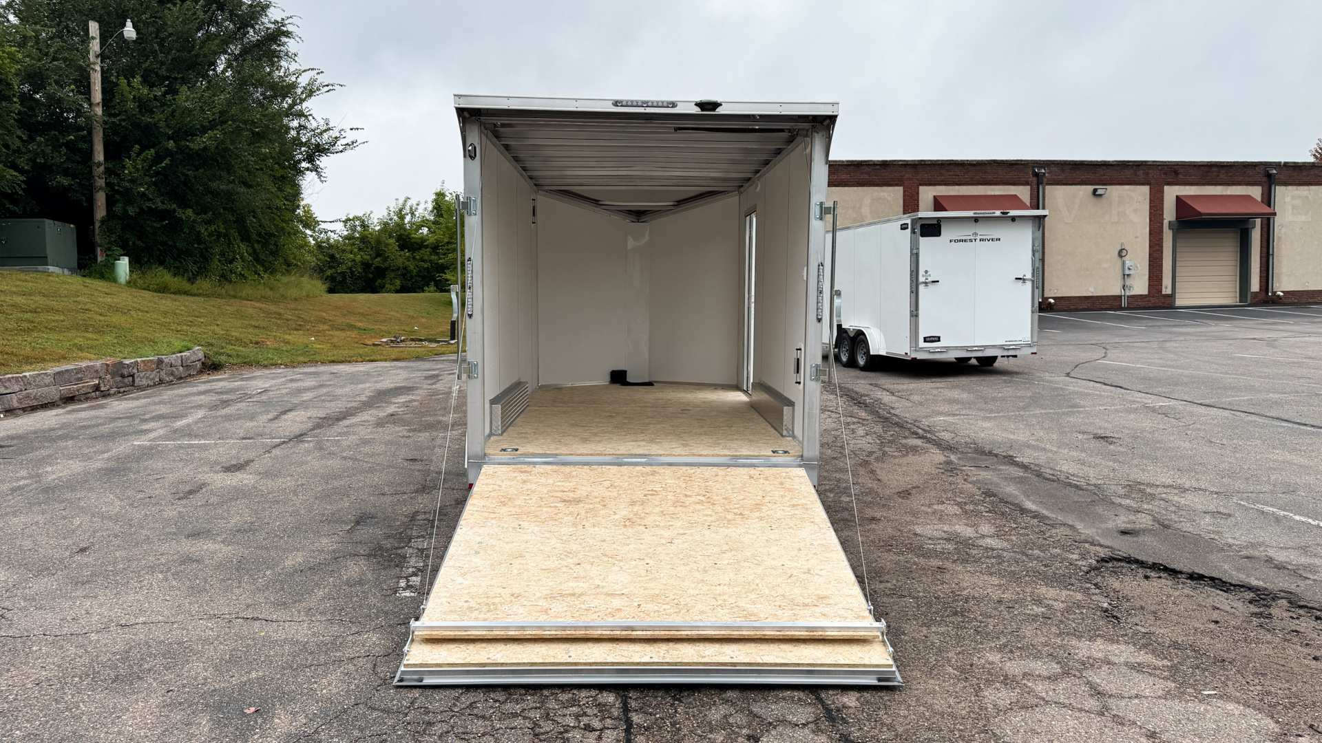 New Lightning 7.5x14 Aluminum Enclosed Trailer - Rear ramp door! for ...