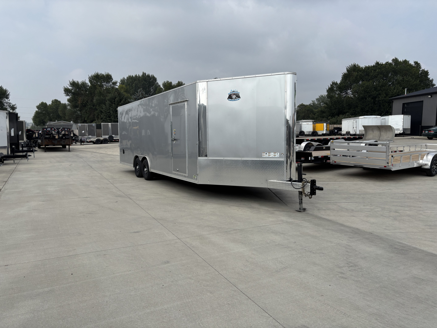 Used 2022 R&M Manufacturing 8.5x24+5V Cargo / Enclosed Trailer for sale ...