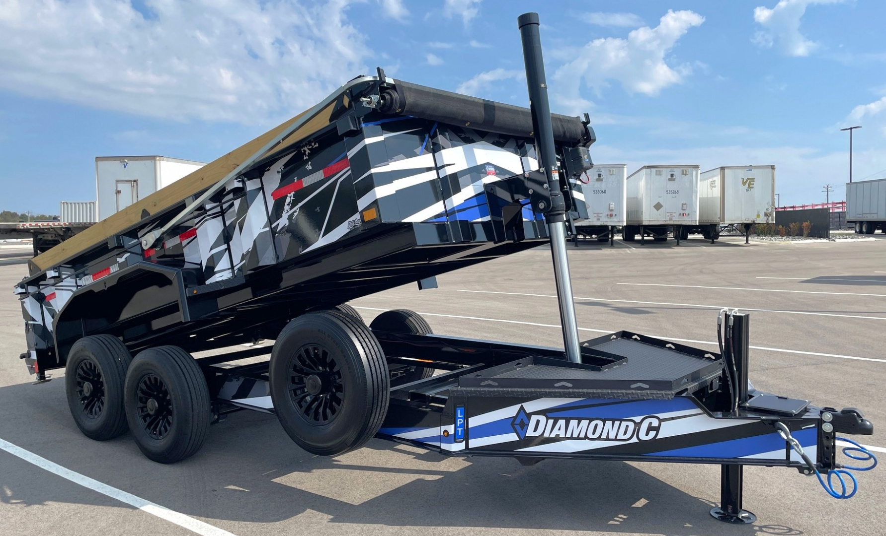 Home - Total Trailers in Benton, Nashville & St. Louis