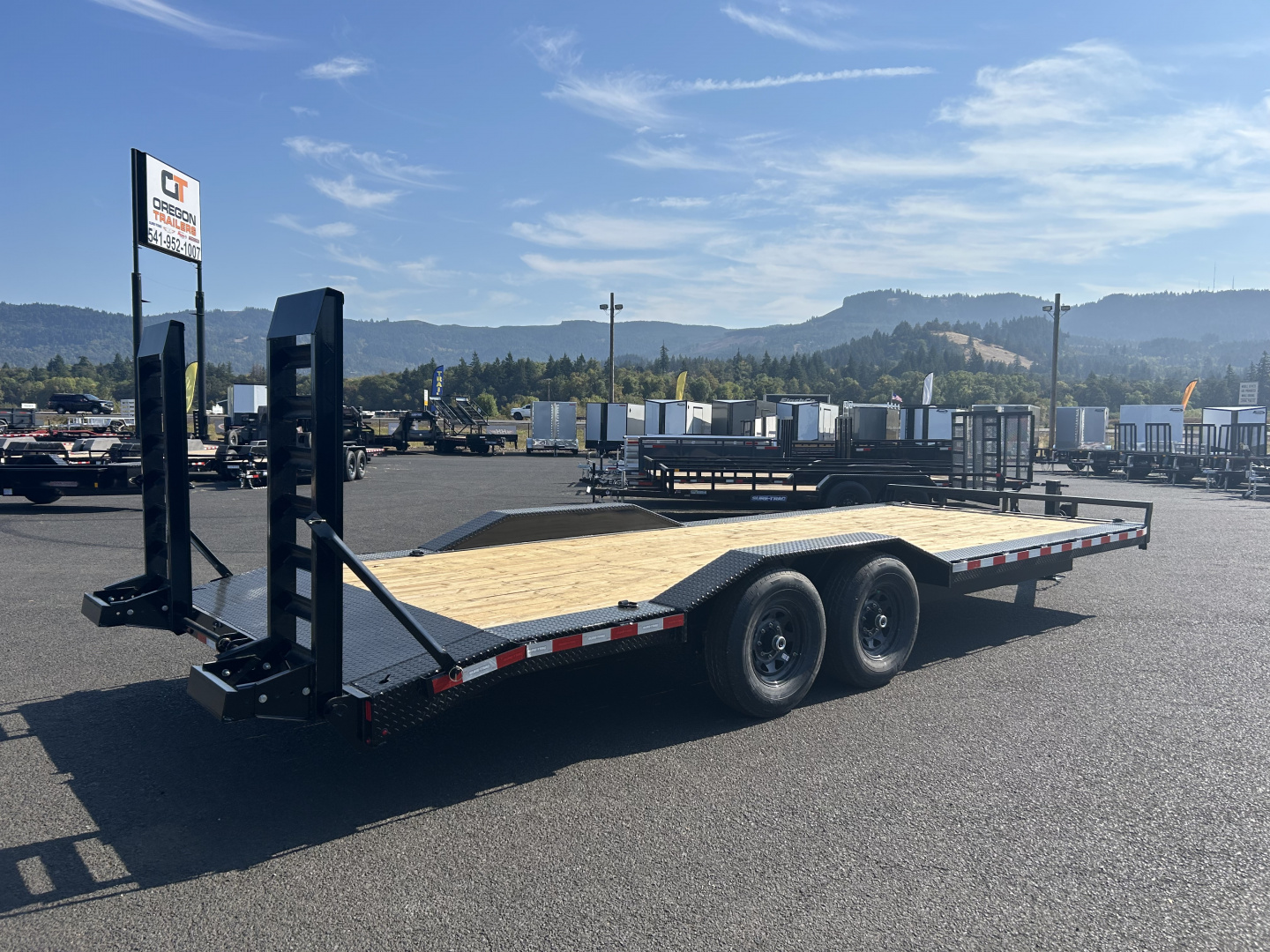 New 2026 Sure-Trac 8.5x22 (20+2) Full Width Implement Equipment 14K GVWR