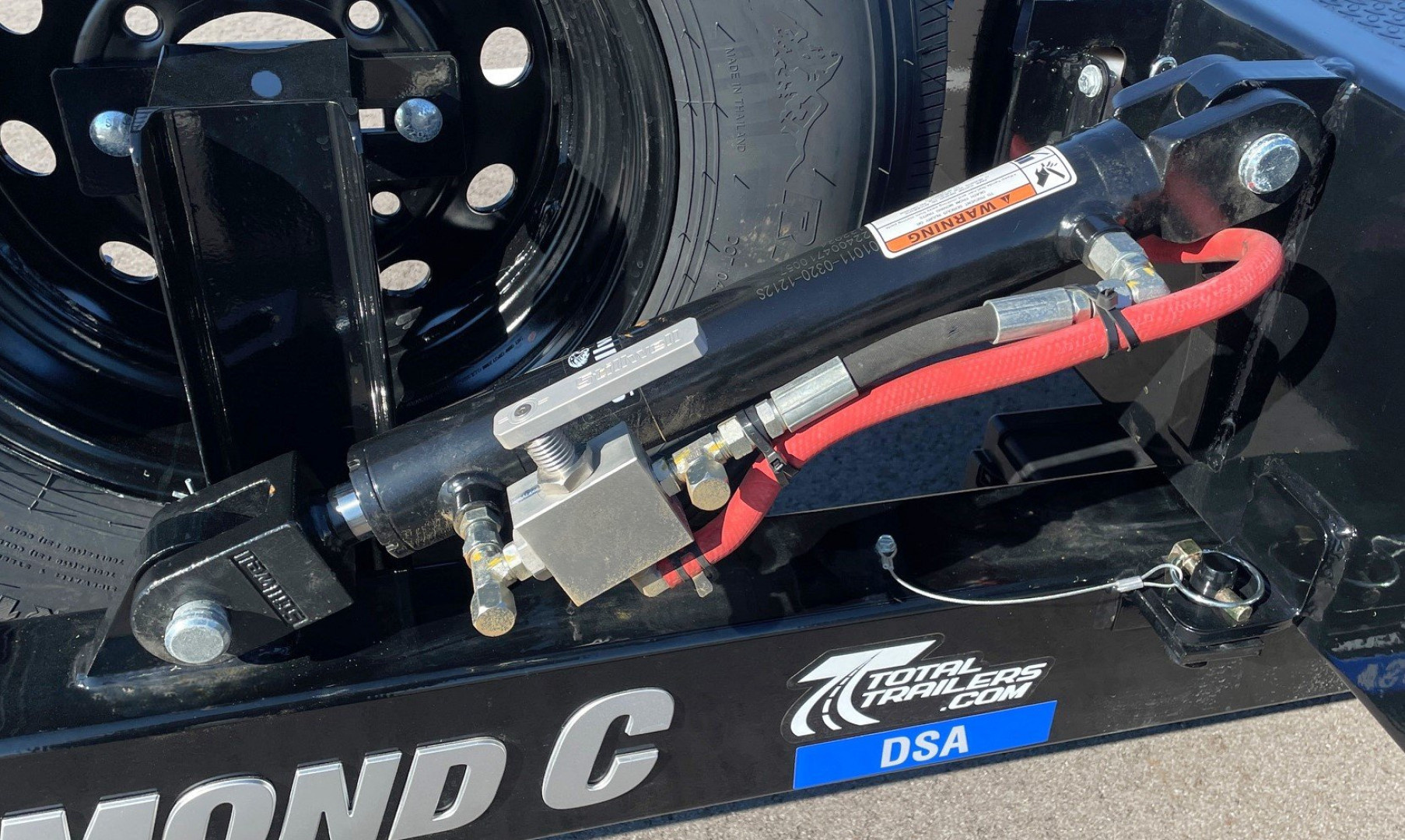 New Diamond C Trailers 77 x 12 DSA 7000lb (GVWR) Scissor Lift Tilt ...