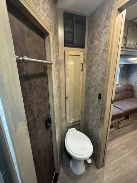 New 2026 Shadow Shadow 3H 9' LQ Horse Trailer for sale in Webster, FL