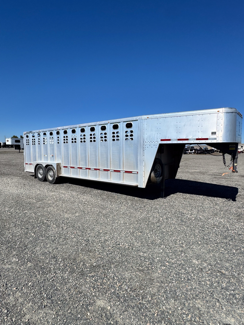 Used 2016 Wilson Trailer 24' Ranchhand Stock Trailer for sale in Three ...