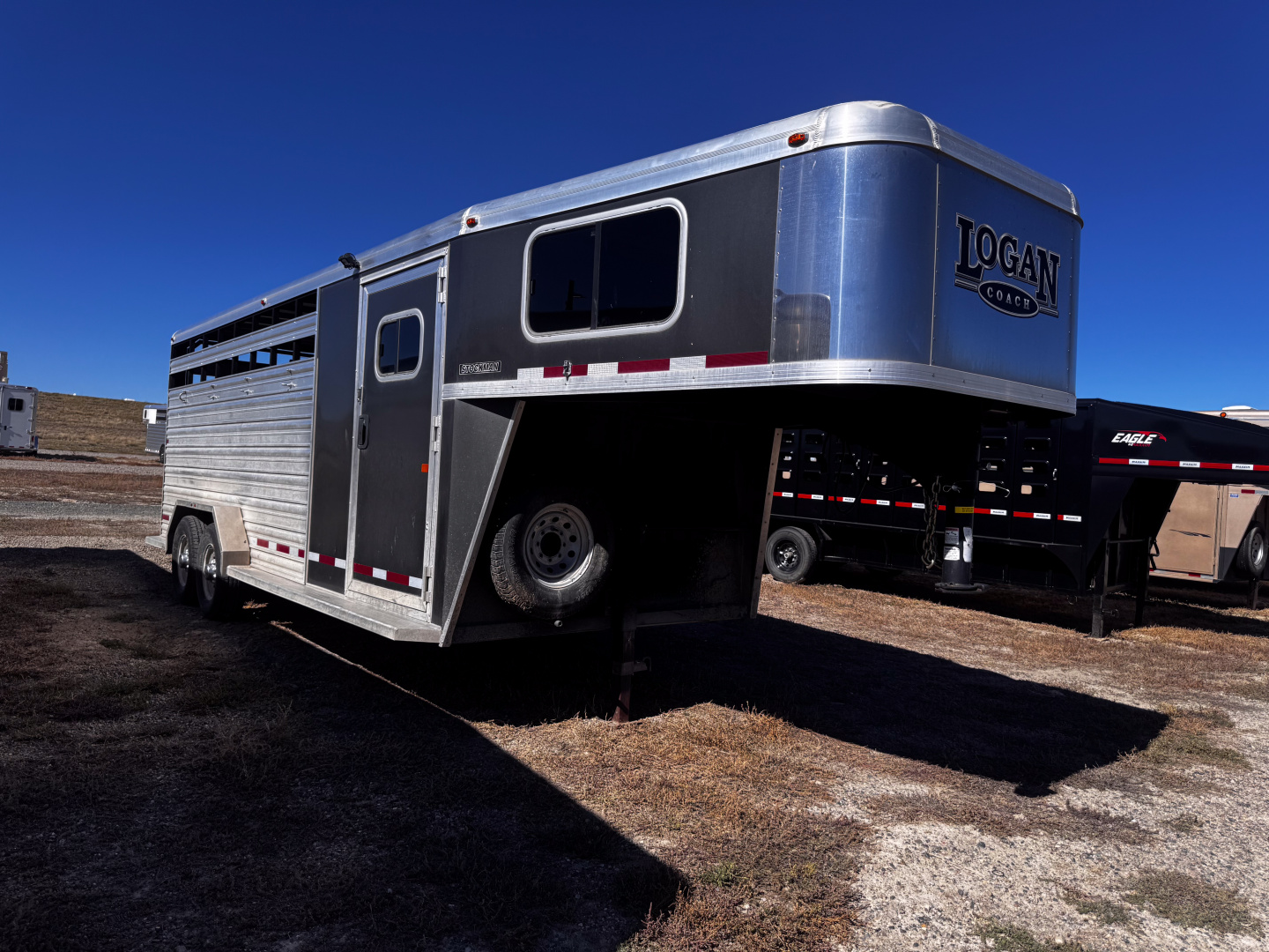 Used 2016 Logan Coach 20' STOCKMAN Stock / Stock Combo Trailer for sale ...