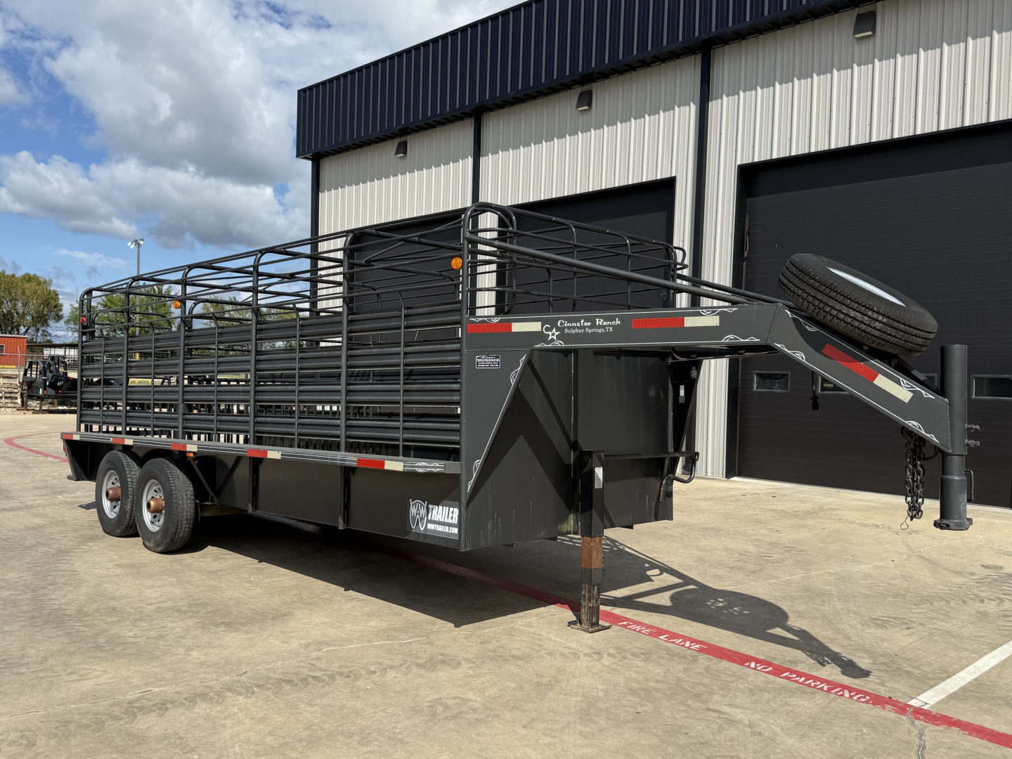 Used 2013 WW Stock Trailer Stock / Stock Combo Trailer 09868