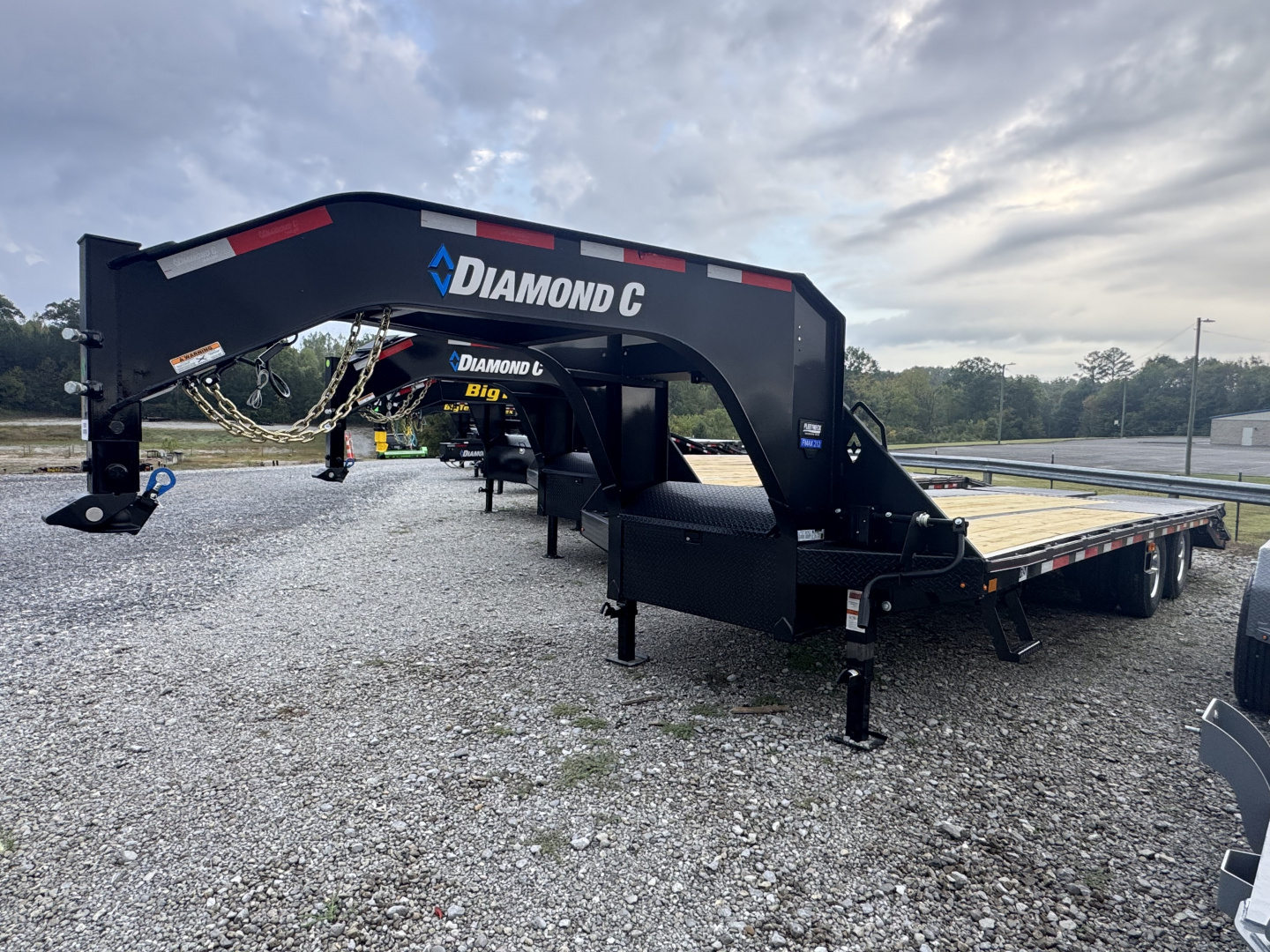 New 2026 Diamond C FMAX212 GOOSENECK TRAILER 20+5 MAX RAMPS 14 PLY ...