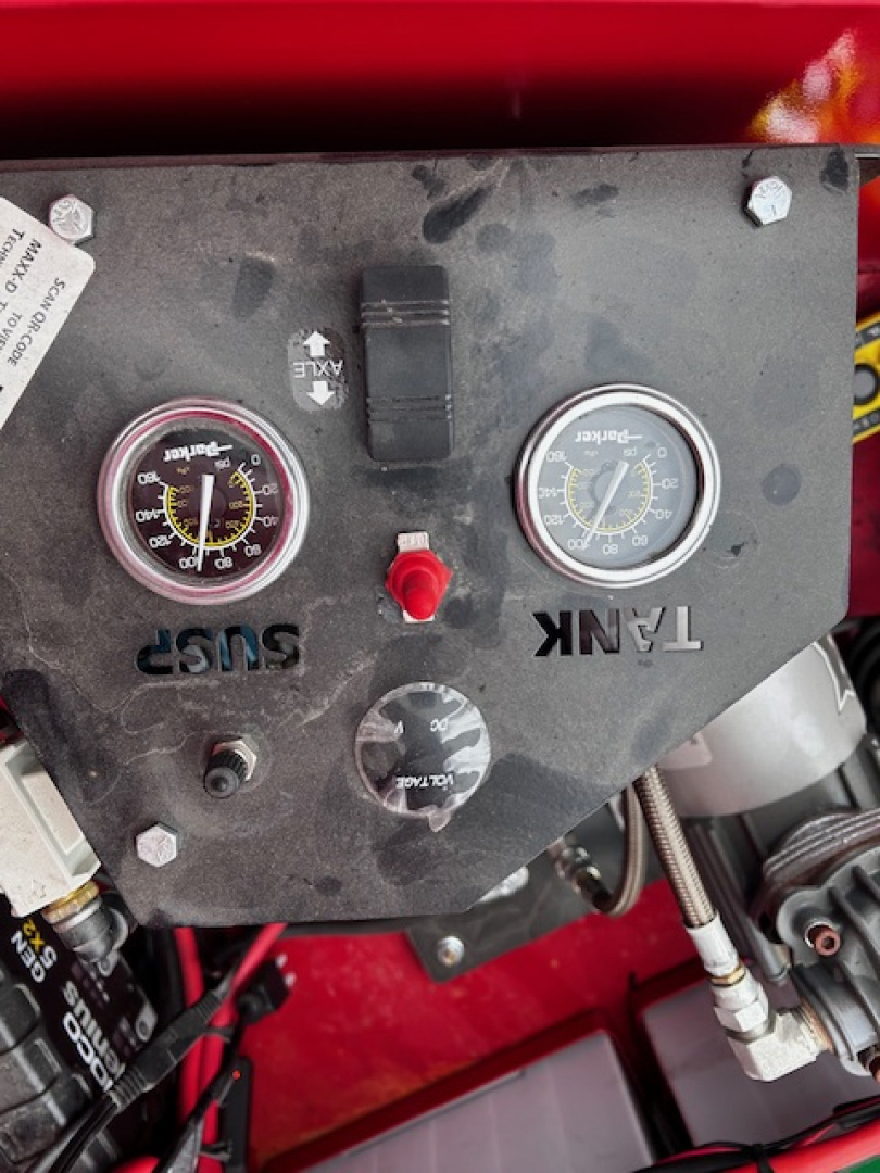 Used 2025 MAXX-D A6X 80"X24' DROP N LOAD AIR RIDE CAR HAULER Car ...