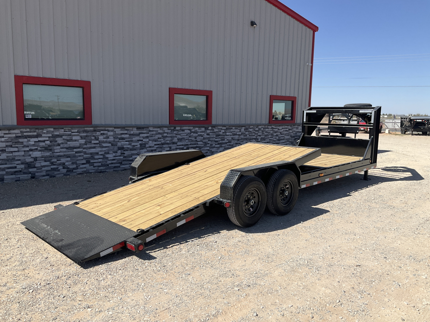 New 2026 PJ 83"x24' Gooseneck Equipment Tilt Trailer – T6 for sale in ...