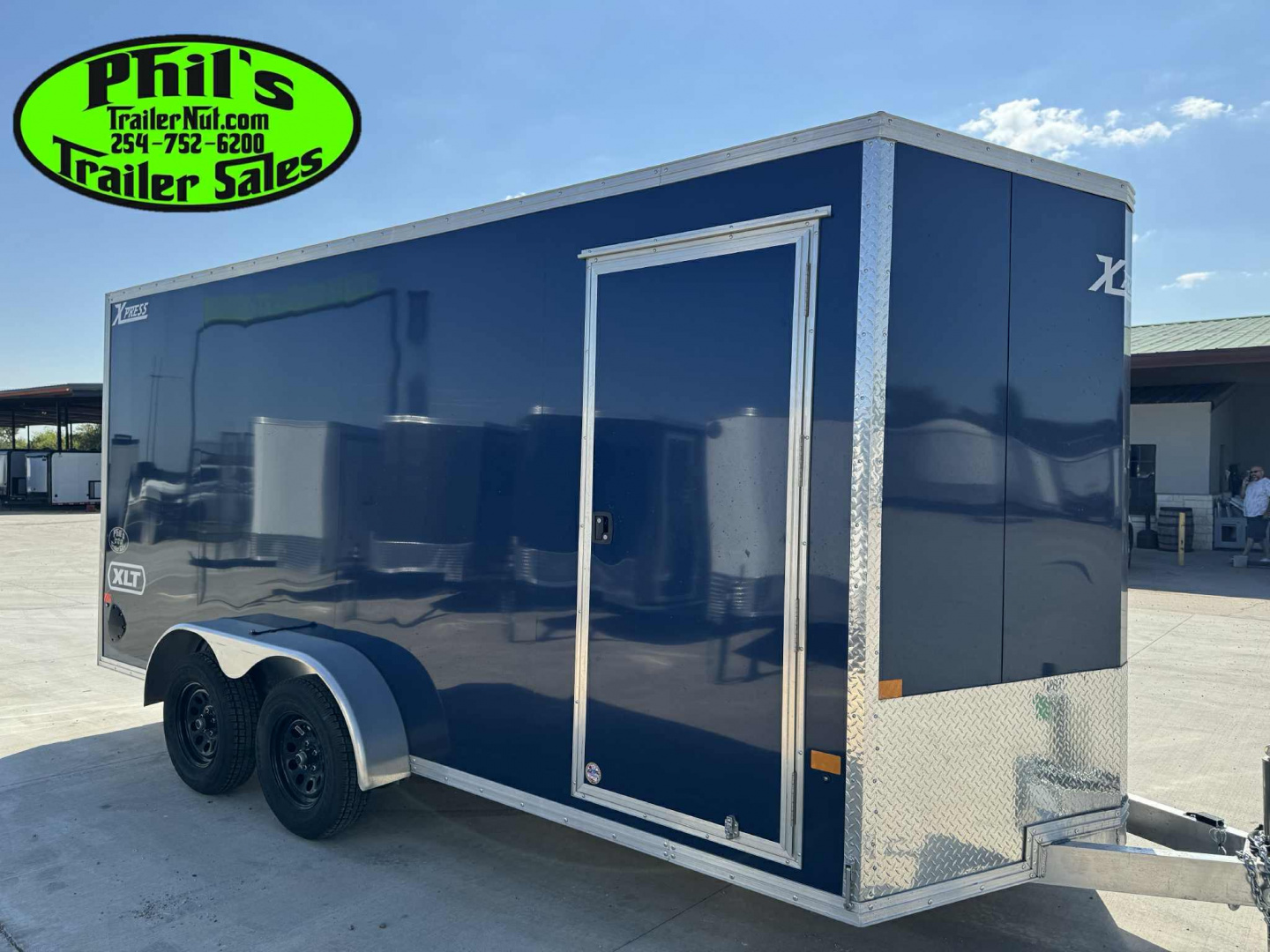 New 2025 Continental Cargo ENCLOSED TRAILER 8.5 X 26 TRAILER BATHROOM ...