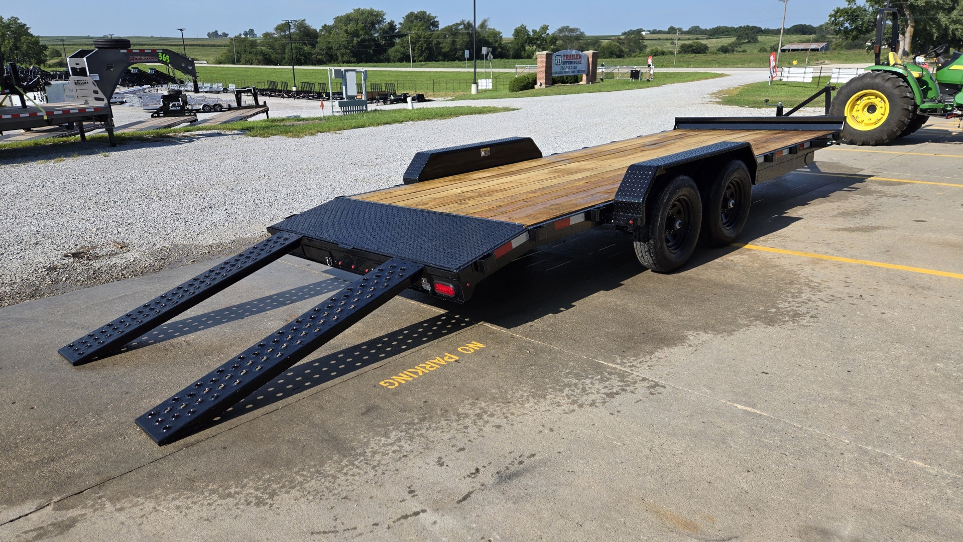 New 2026 H&H 82X20 Pull Out Ramps Car Hauler (10K)
