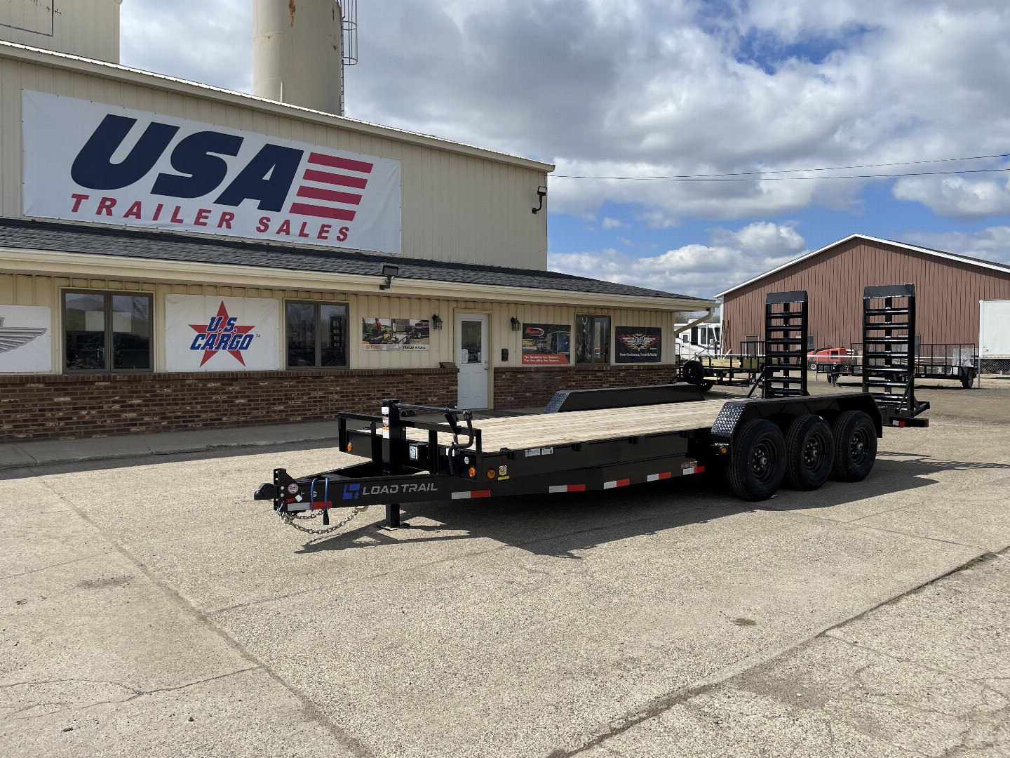 New 2026 Load Trail 2025 LOAD TRAIL 83"x22' 21K w/HD Ramps Equipment ...