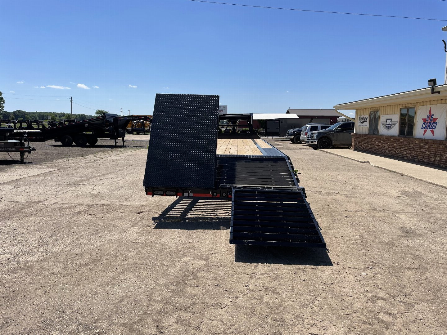 New 2025 LOAD TRAIL 102x30 14k w/Max Ramps Gooseneck Bodies for sale in ...