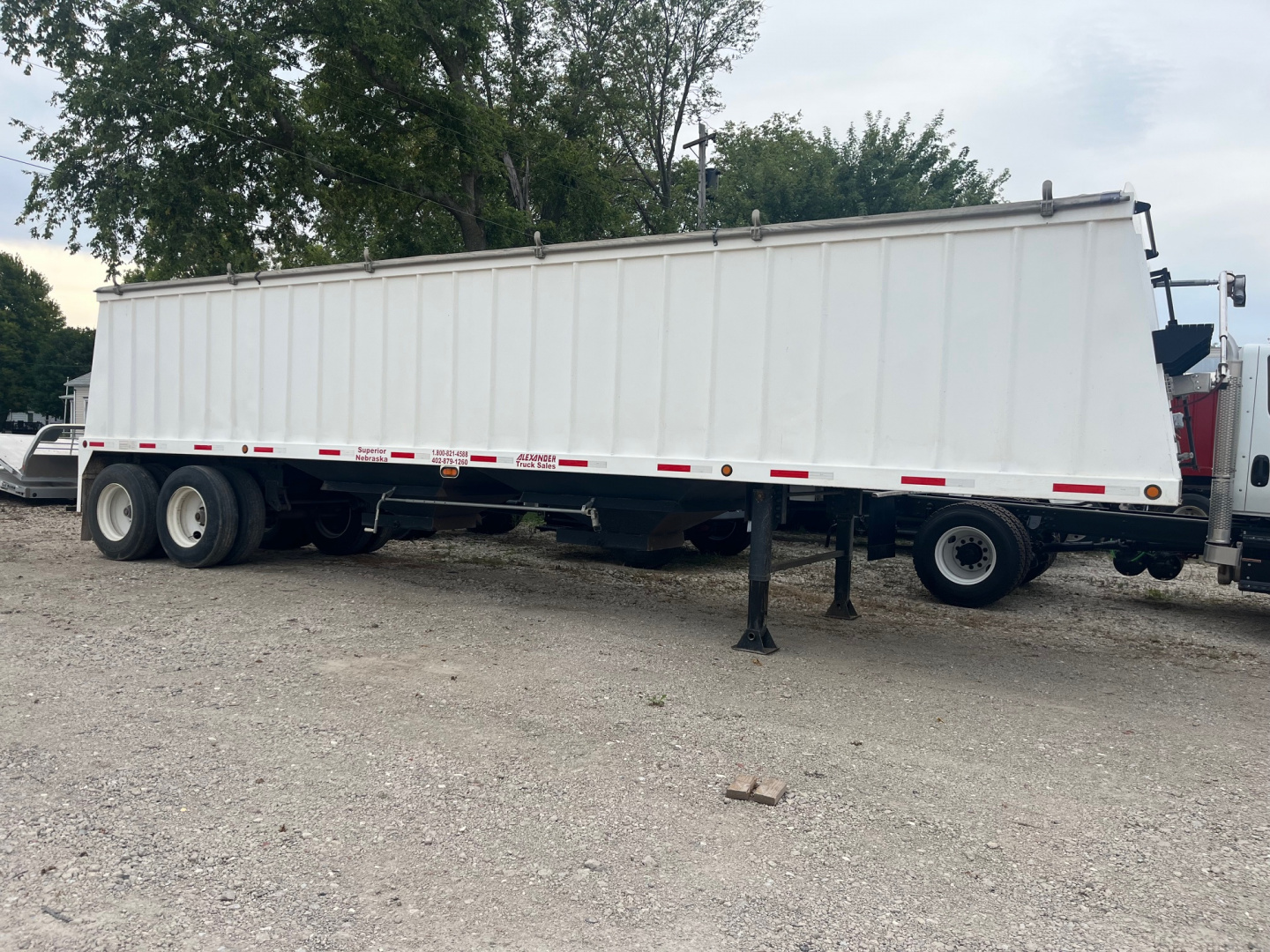 Used 2010 GSI 36' Grain Trailer