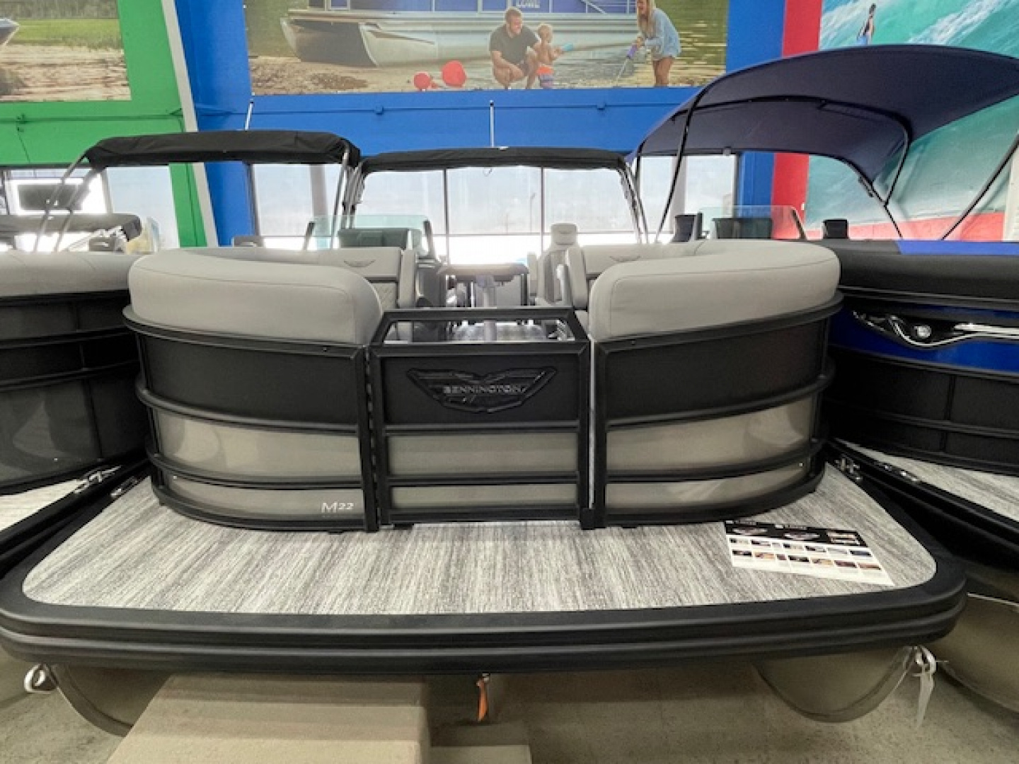 New 2026 Bennington 22' M Series FastBack Tri-toon Boat for sale in ...
