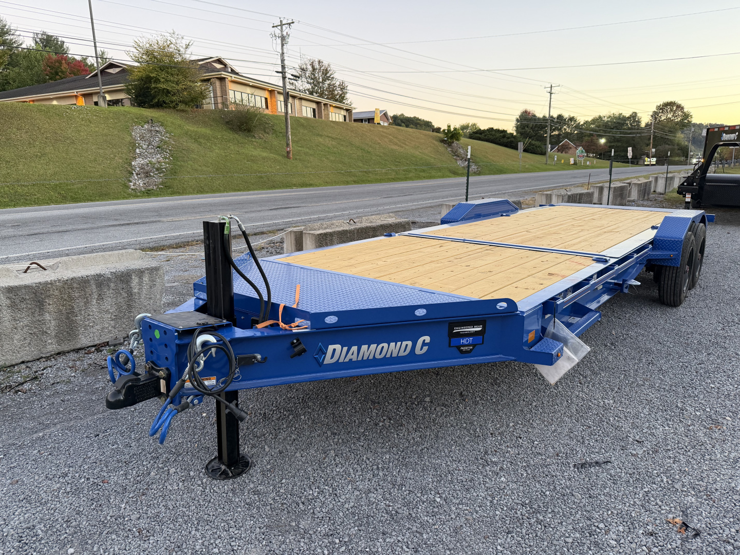 New 2026 Diamond C Hdt210 Tilt Trailer Pacesetter Edition 22 Hydro