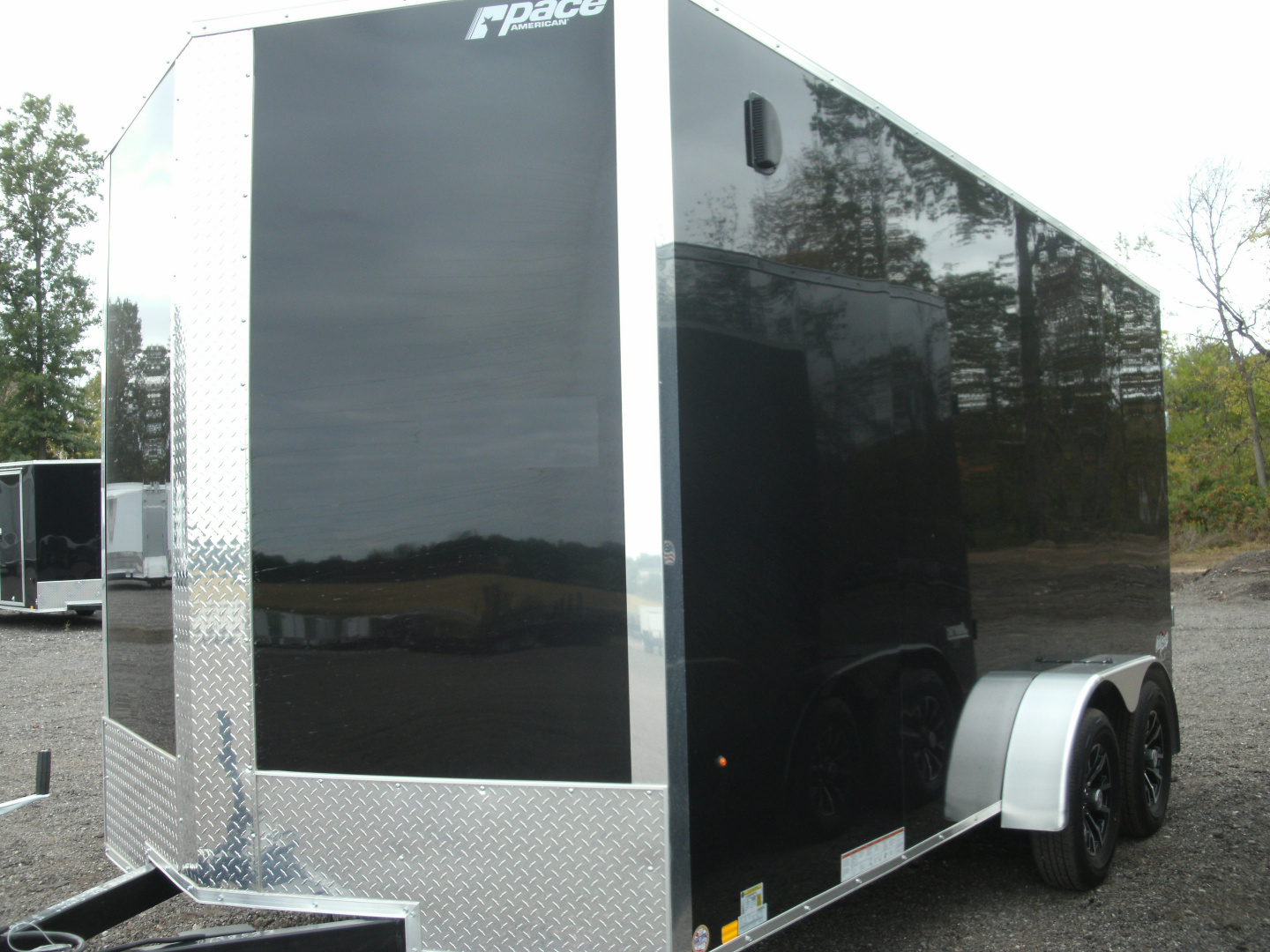 New 2026 Pace American 7 x 16 Outback DLX Flat Top V-Nose Enclosed ...