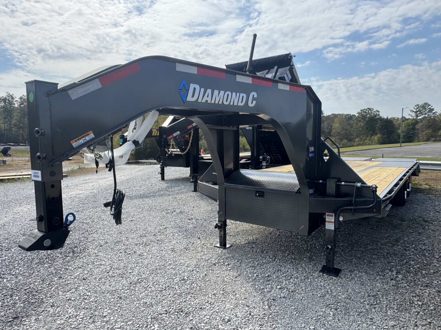 New 2026 Diamond C FMAX212 20+5 Flatbed Trailer, MAX RAMPS, 17.5 WHEEL ...