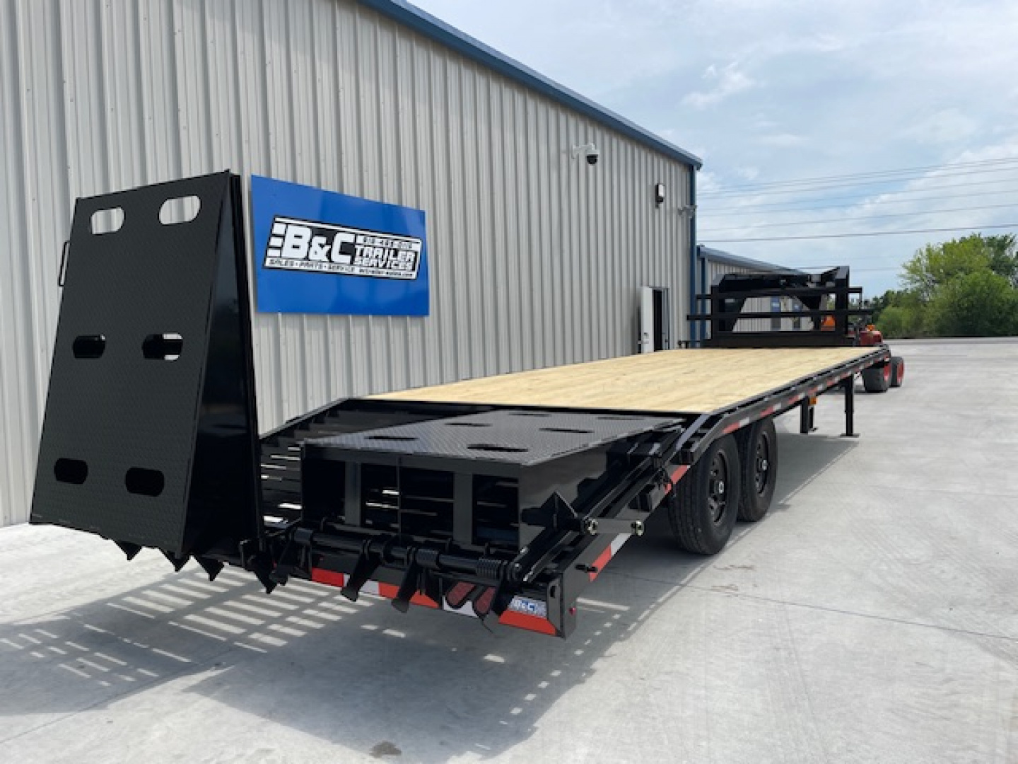 New 2026 DAVIDSON (20+5) 102X25 GOOSENECK EQUIP TRAILER, 8000lb AXLES ...