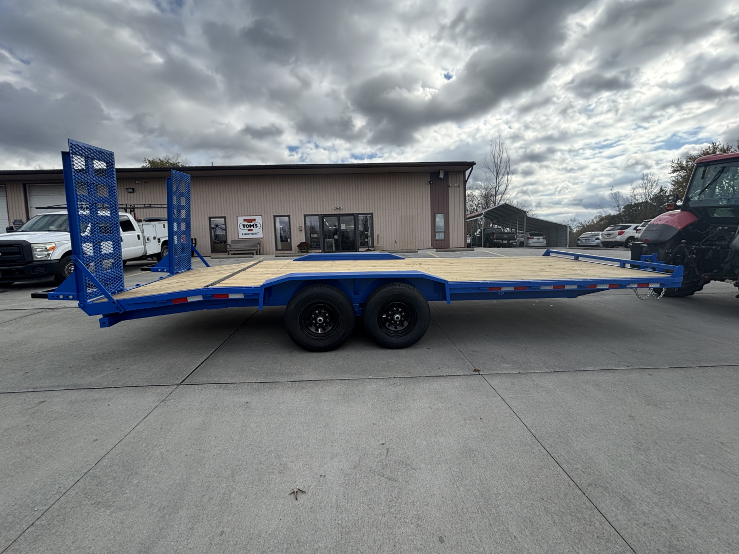 New 2026 Down 2 Earth Trailers 102"X22' Drive Over Equipment Hauler ...