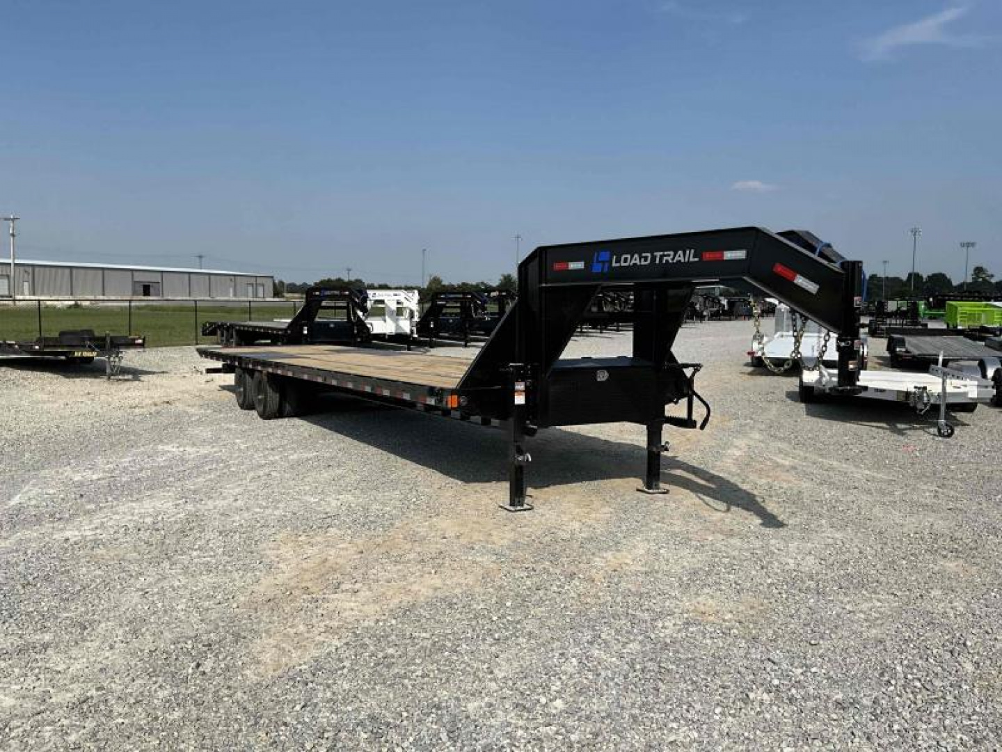 New 2025 Load Trail GL 102x36 Tandem Low-Pro Gooseneck w/Hyd. Dove ...