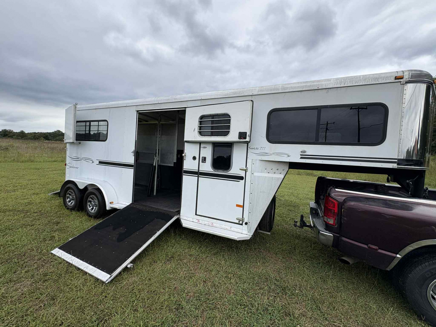 Used 2006 Sundowner SUNDOWNER 2H GN WITH SIDE RAMP Horse Trailer