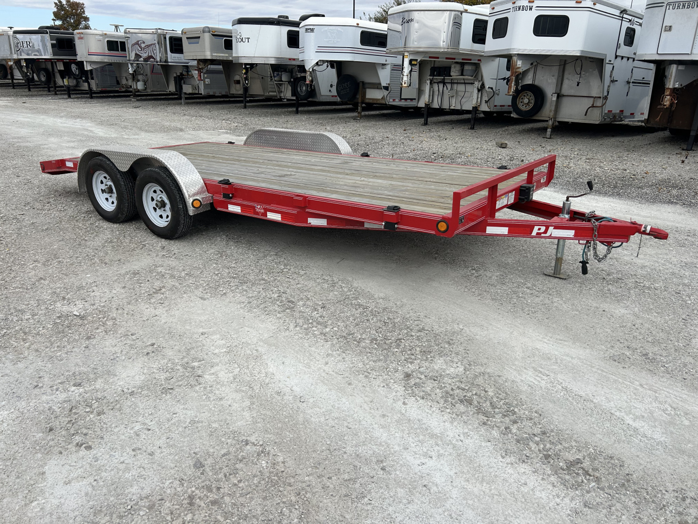 Used 2019 PJ Trailers 16' Car Hauler Trailer for sale in Crawfordsville, IN