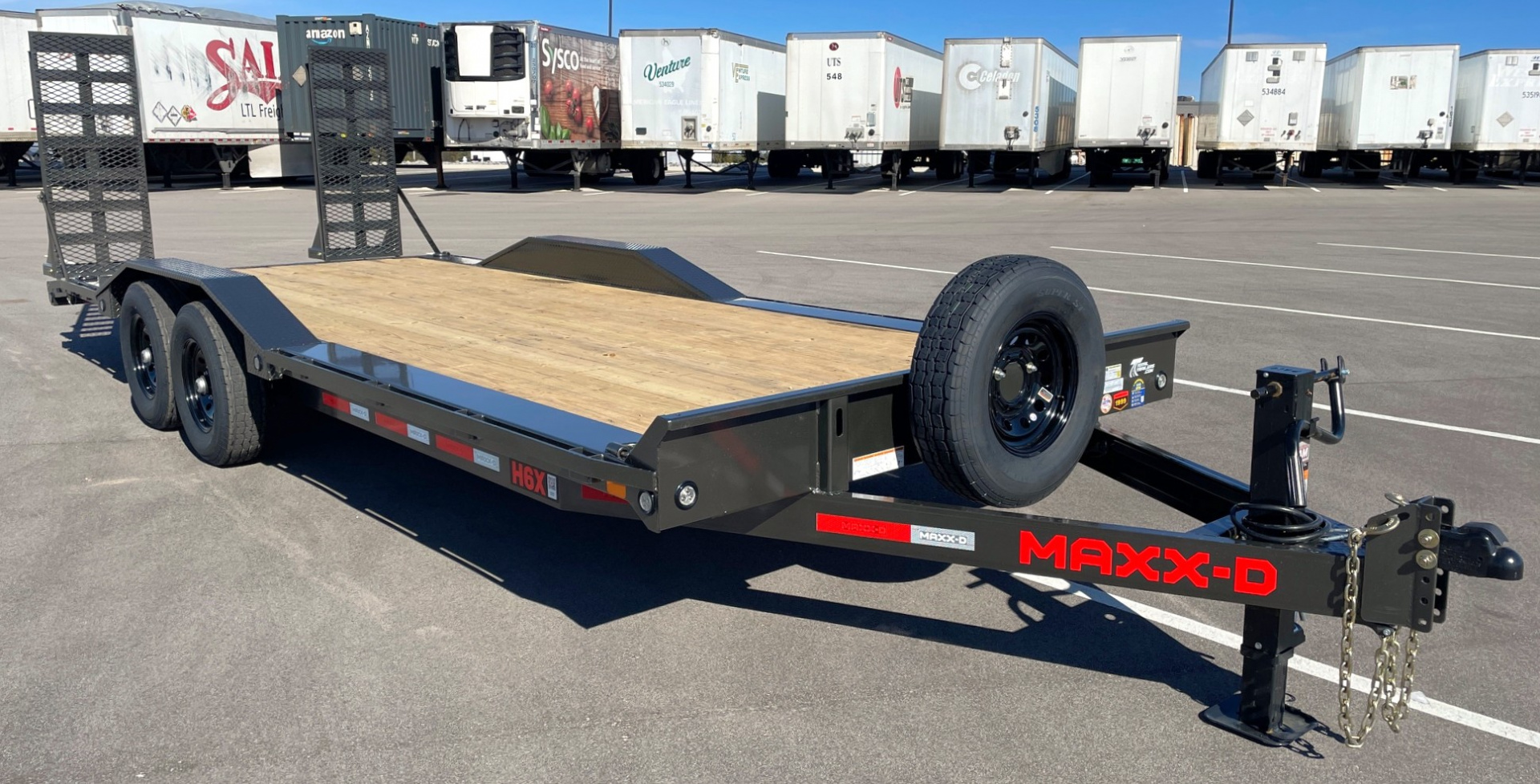 New MAXX-D H6X 22'x 102" Equipment Trailer: Drive Over Fenders, Stand ...