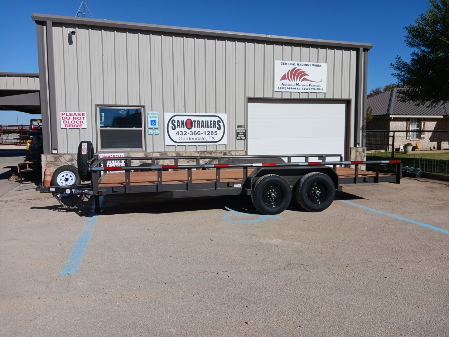 New 2025 Texas Bragg Trailers 83x20 BP Utility Trailer for sale in ...