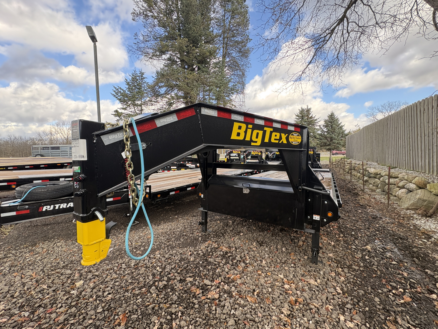 New 2026 Big Tex Trailers 25FT 15.9K GVWR Gooseneck Trailer w Mega ...