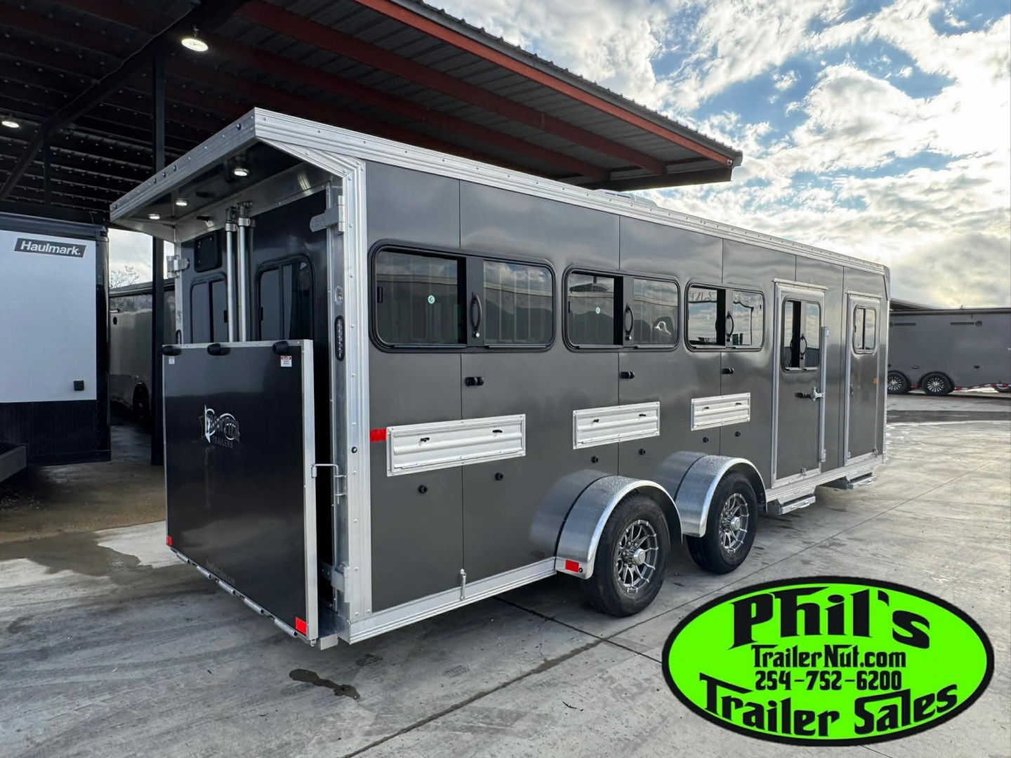 New 2026 Frontier Trailers 8 PEN LOW PRO LIVE STOCK TRAILER WITH AC PiG ...